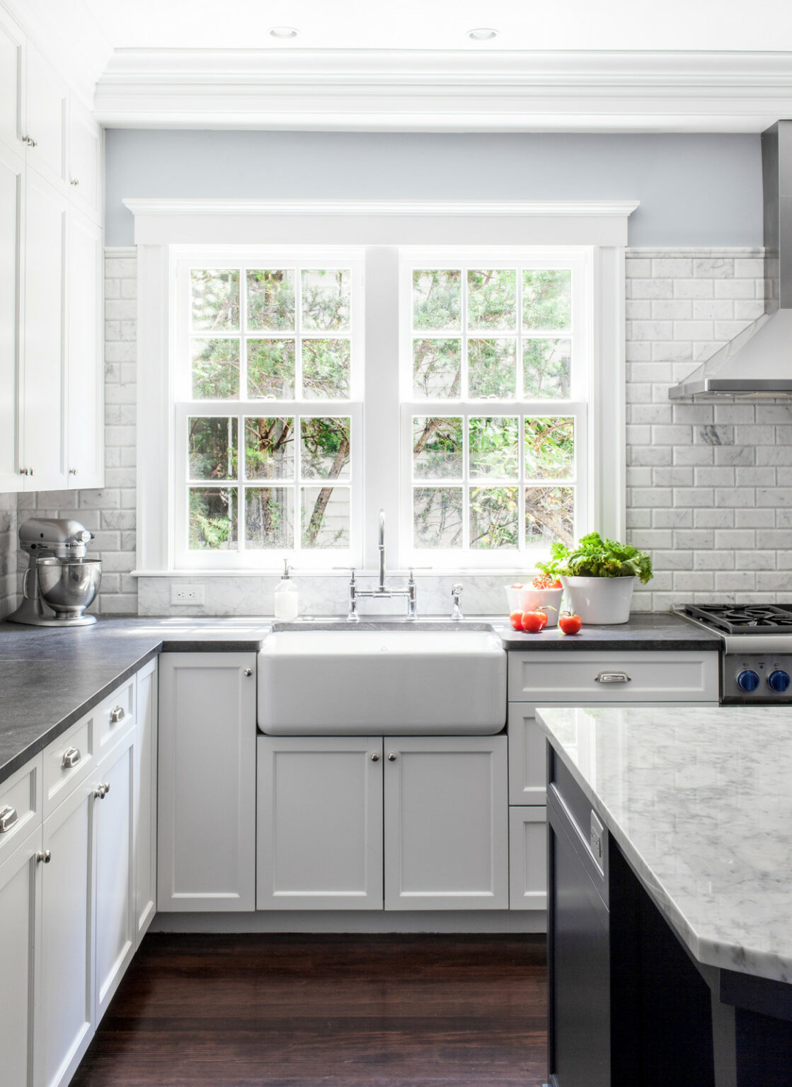 15 Terrific Designs of Backsplash Around Kitchen Window to Create a ...